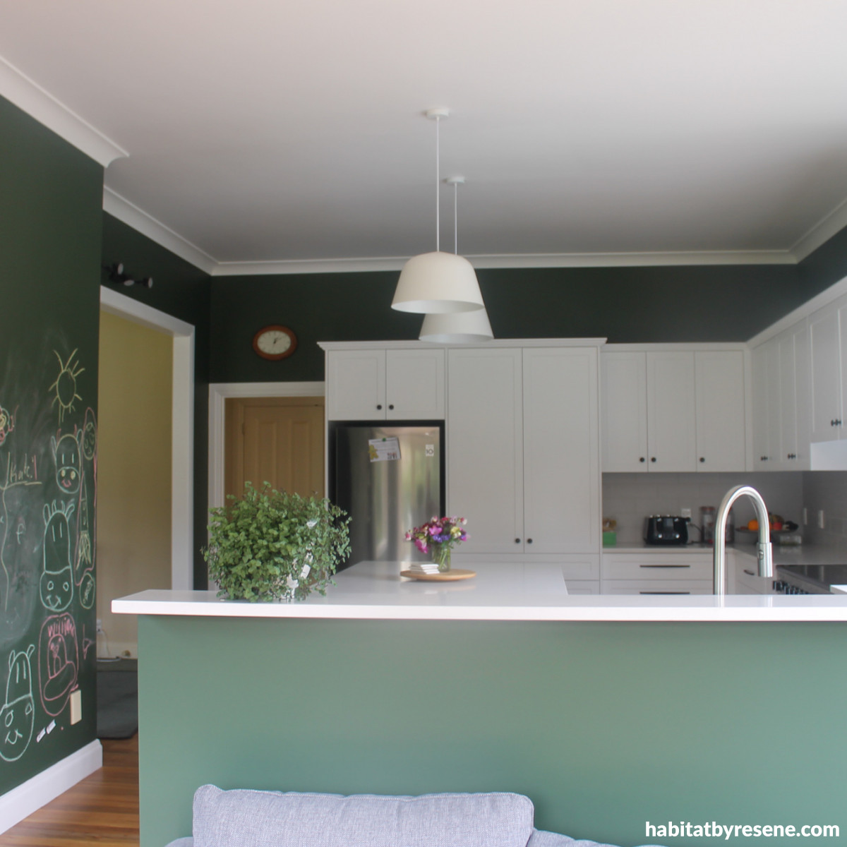 An atmospheric paint palette gives this hardworking Hamilton house a ...
