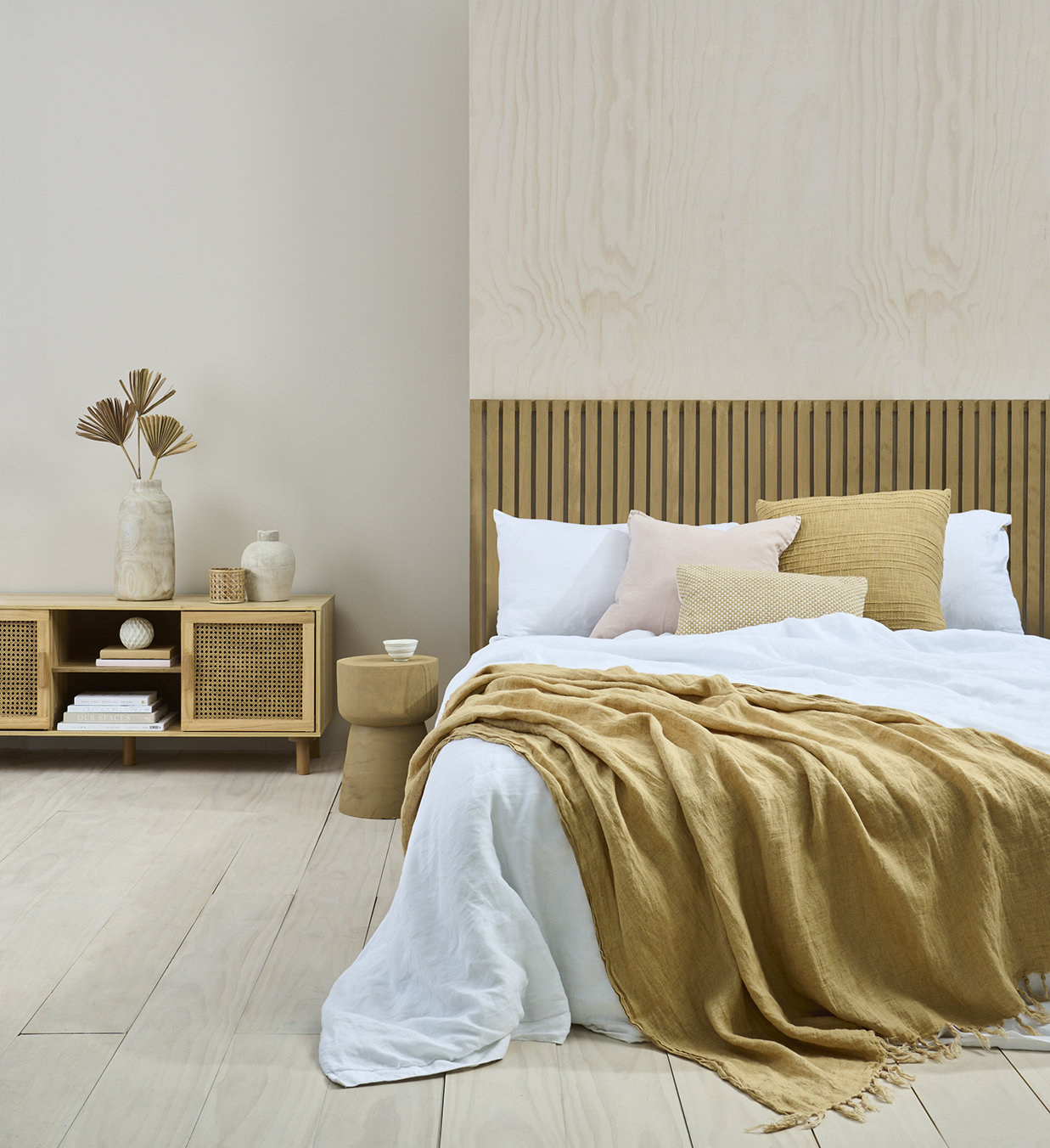 Fall into cosy: Make your home interior warm and inviting for the ...