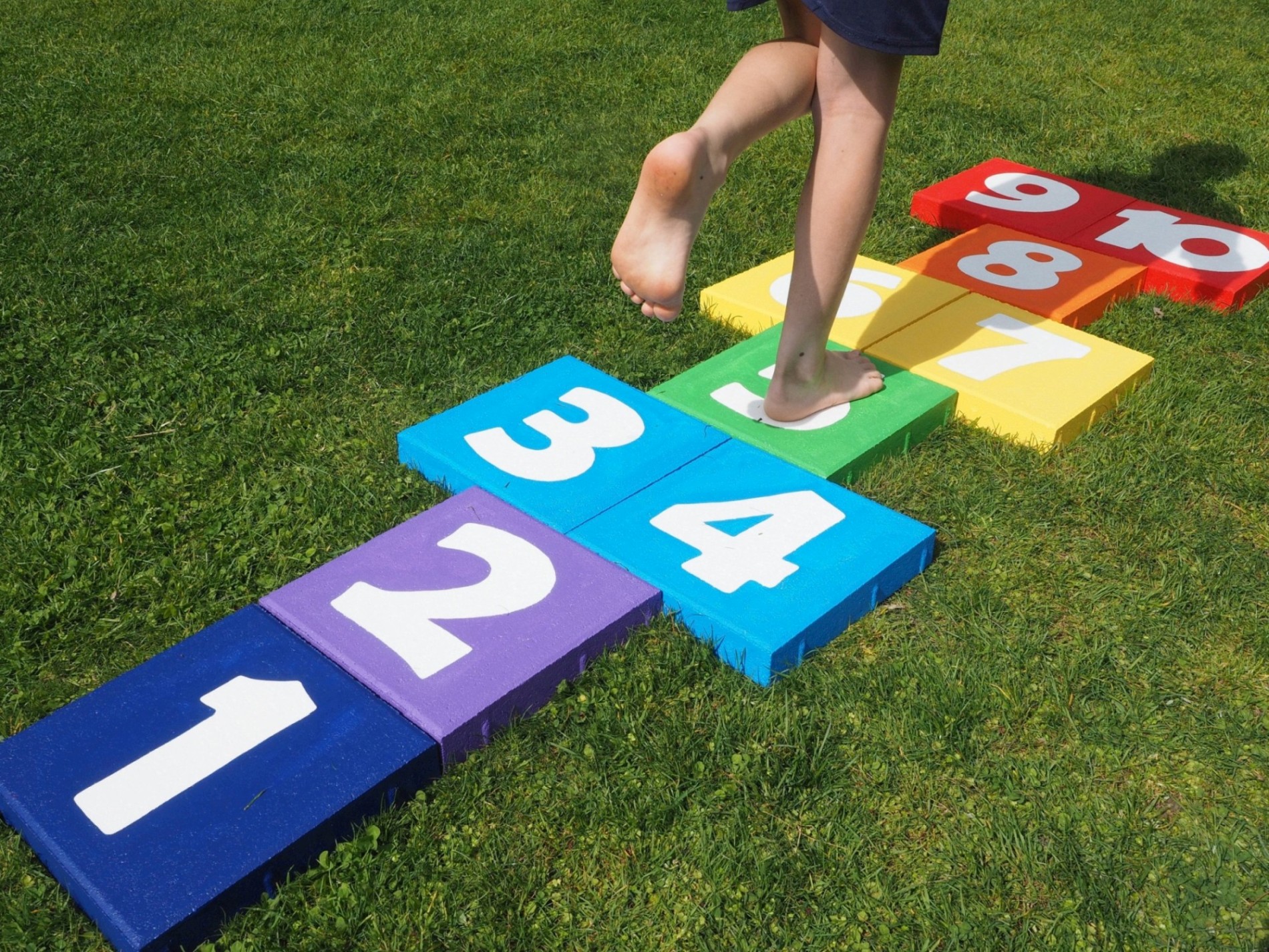Become top of the hops with this DIY hopscotch | Habitat by Resene