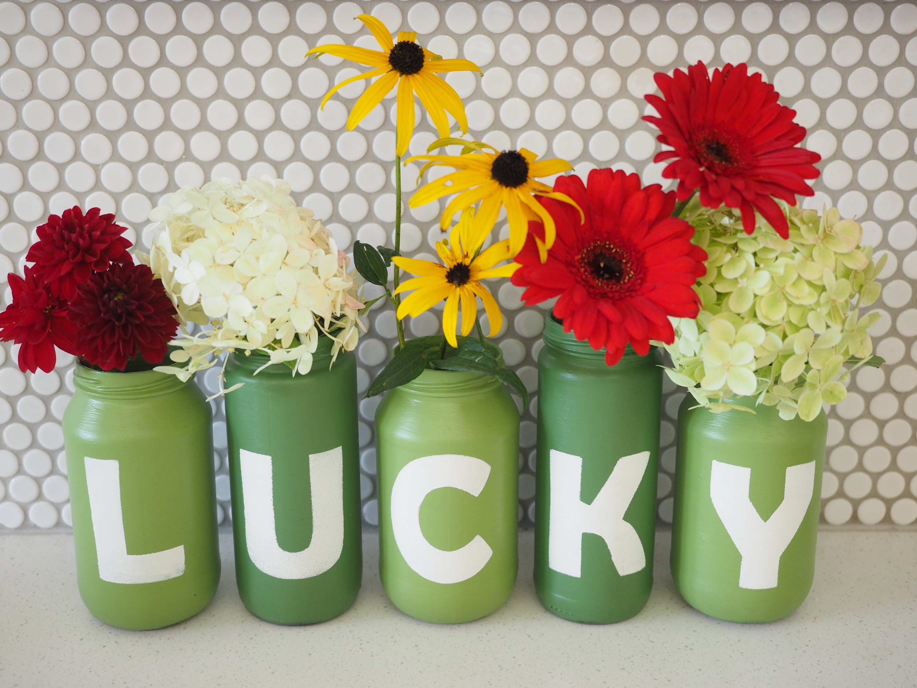 These DIY lucky jars are so ‘clover’ | Habitat by Resene
