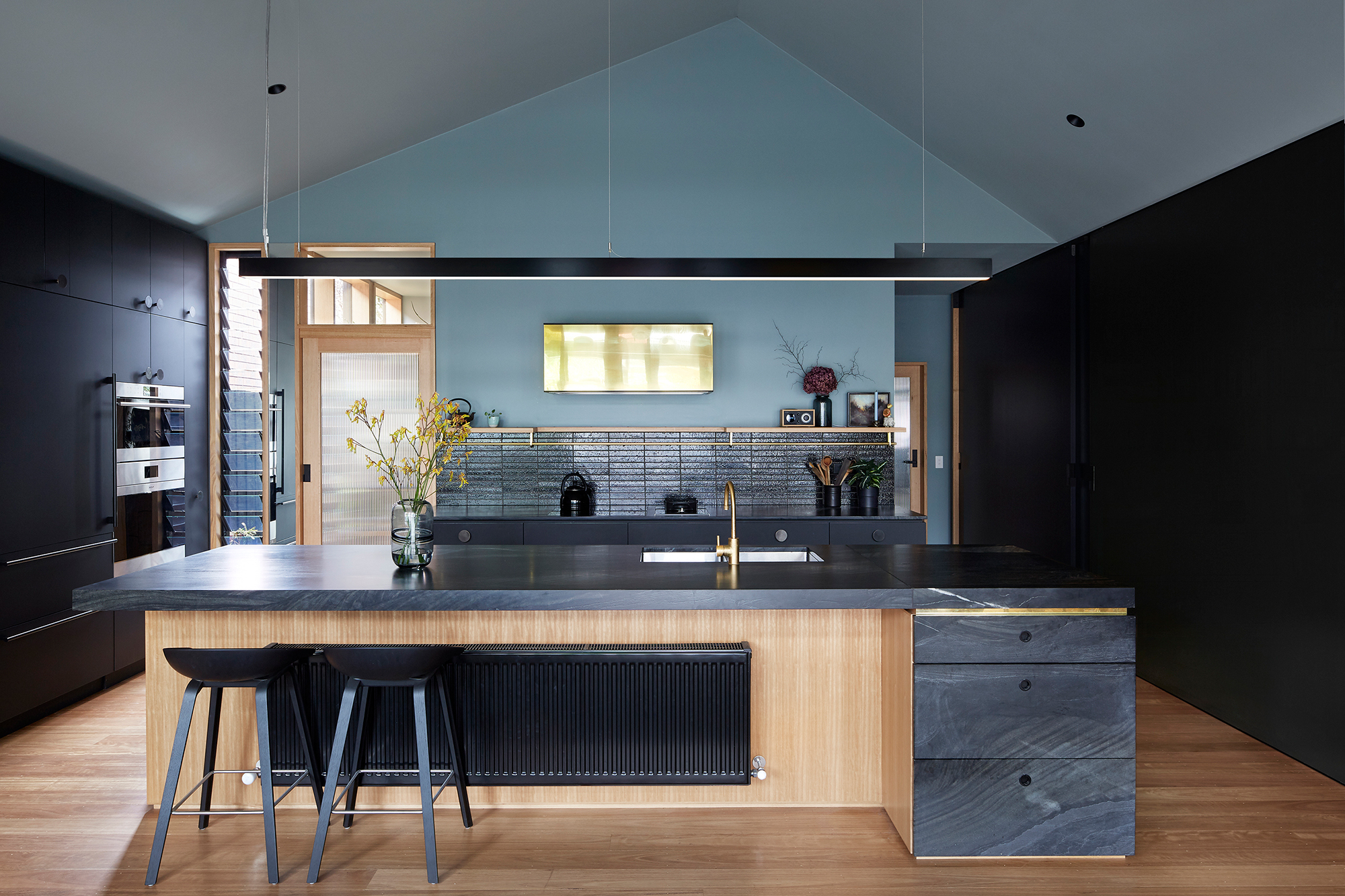 Shadow play: The innovative design of Dark House | Habitat by Resene