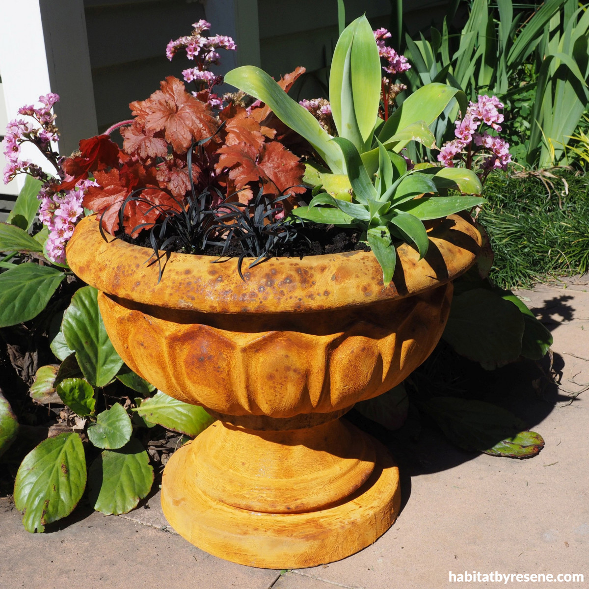 Turn a concrete urn into a vintage looking planter with Resene FX Faux ...