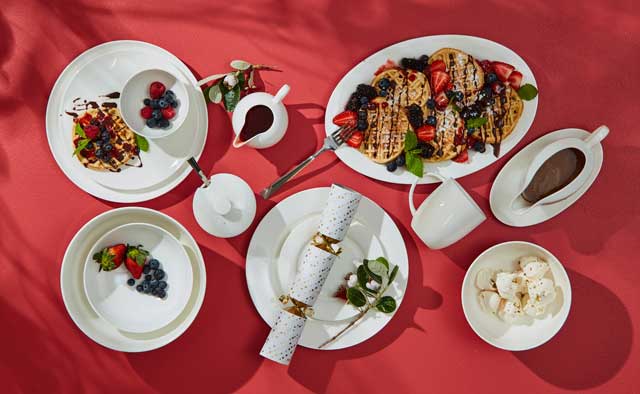 The colours of a summer Christmas | Habitat by Resene