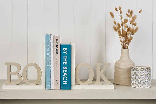 These DIY book ends are a novel finish | Habitat by Resene