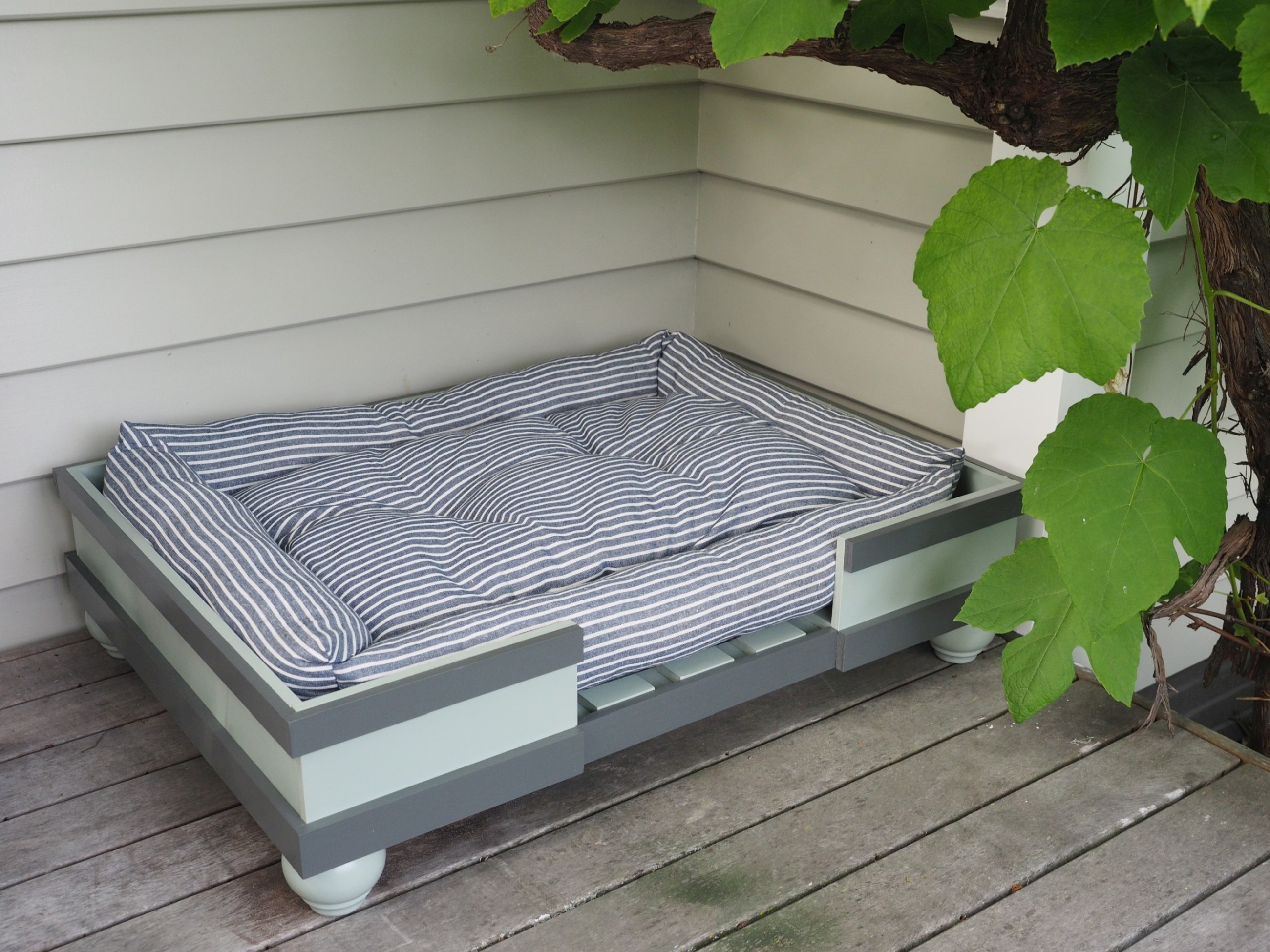 Create a stylish sleepy spot with this DIY dog bed | Habitat by Resene