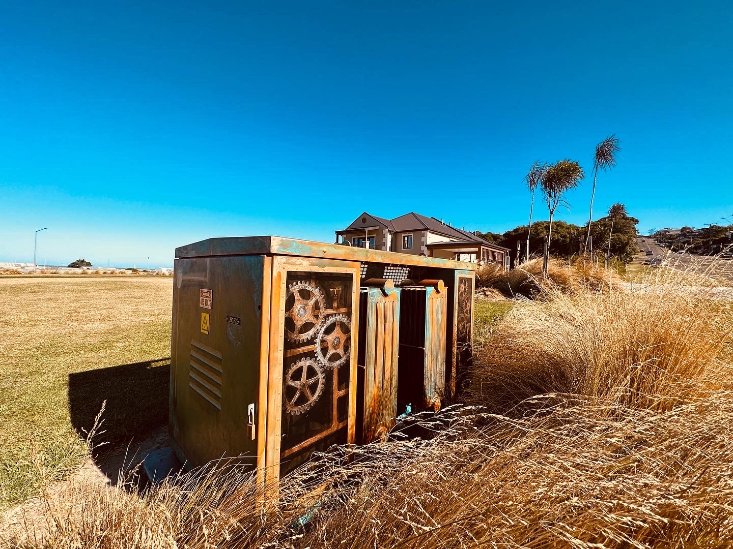 Reader roundup: A fantasy style mural, plant pot friends, and an ...