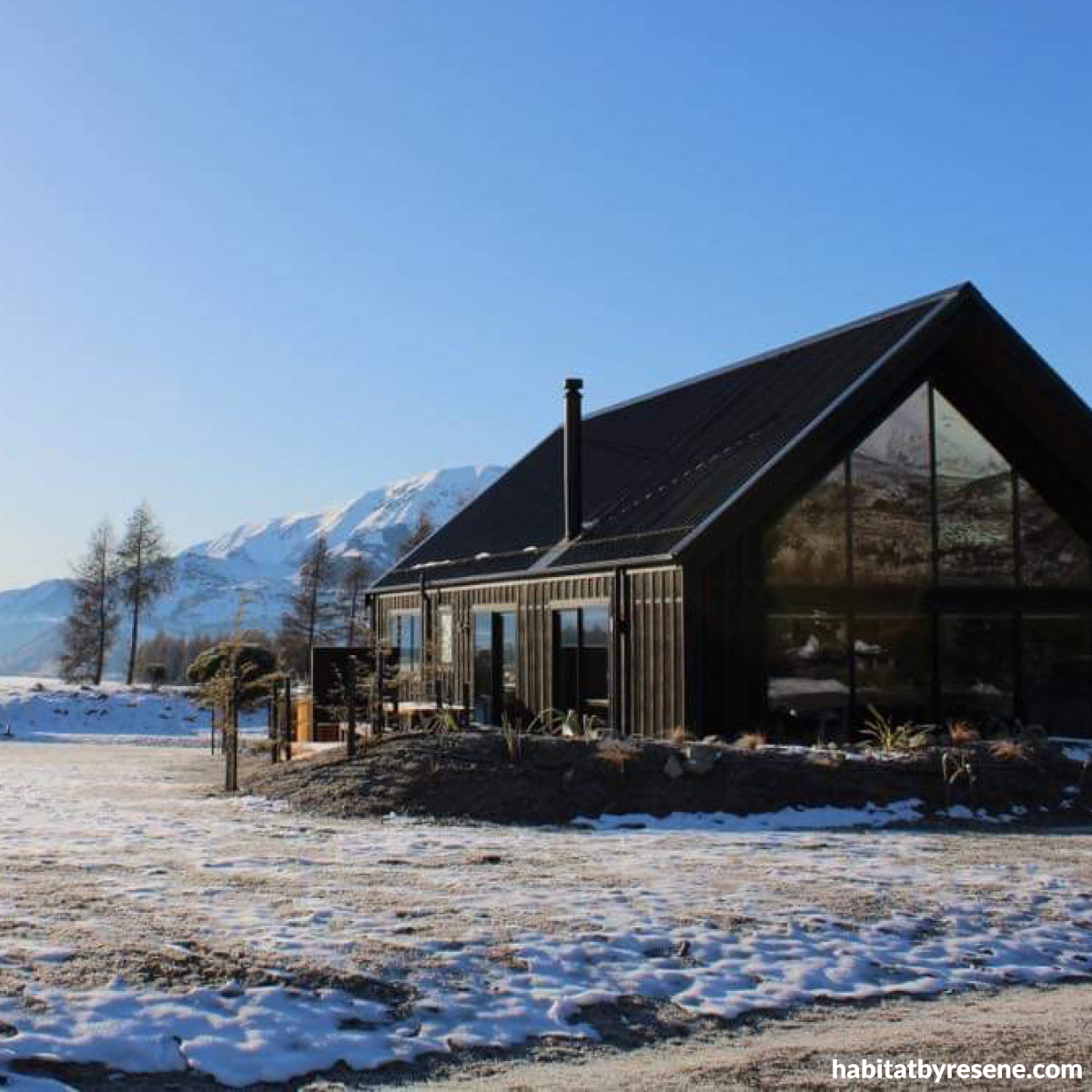 A Southern Alps chalet designed for a cosy escape | Habitat by Resene