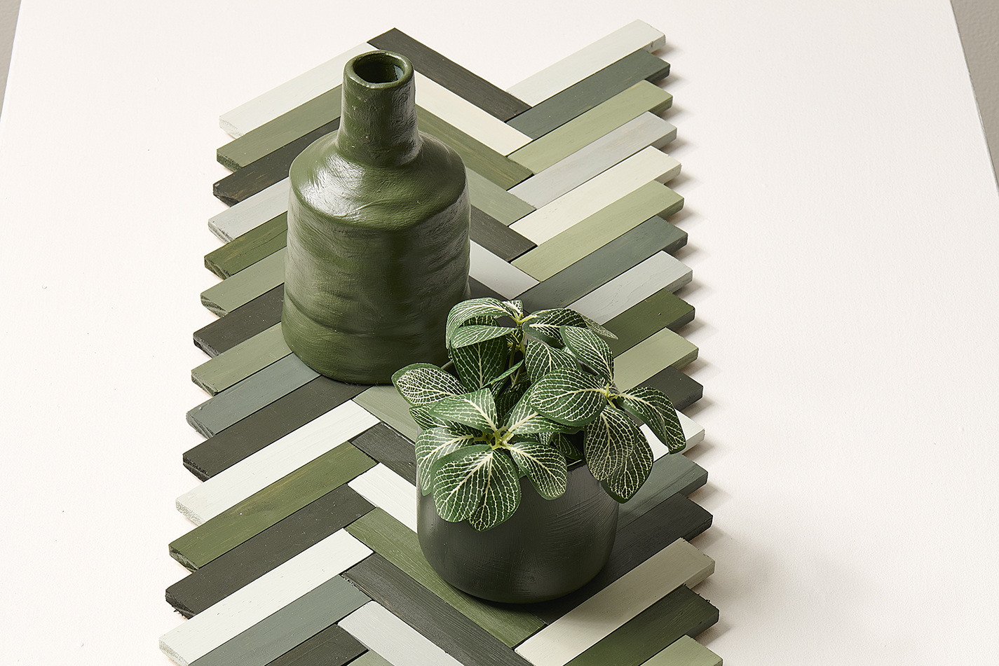 Crafty dining: DIY table runner | Habitat by Resene