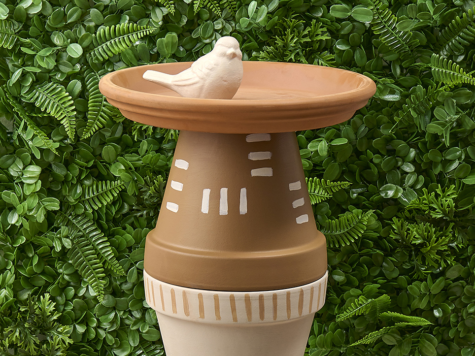 A splash of pot-tential: DIY pot and saucer bird bath | Habitat by Resene