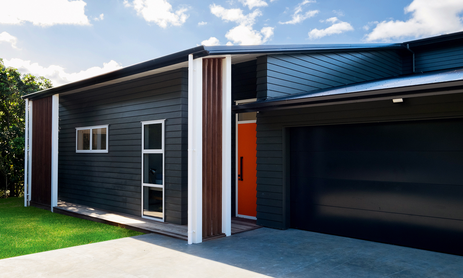 Daringly dark house exteriors | Habitat by Resene