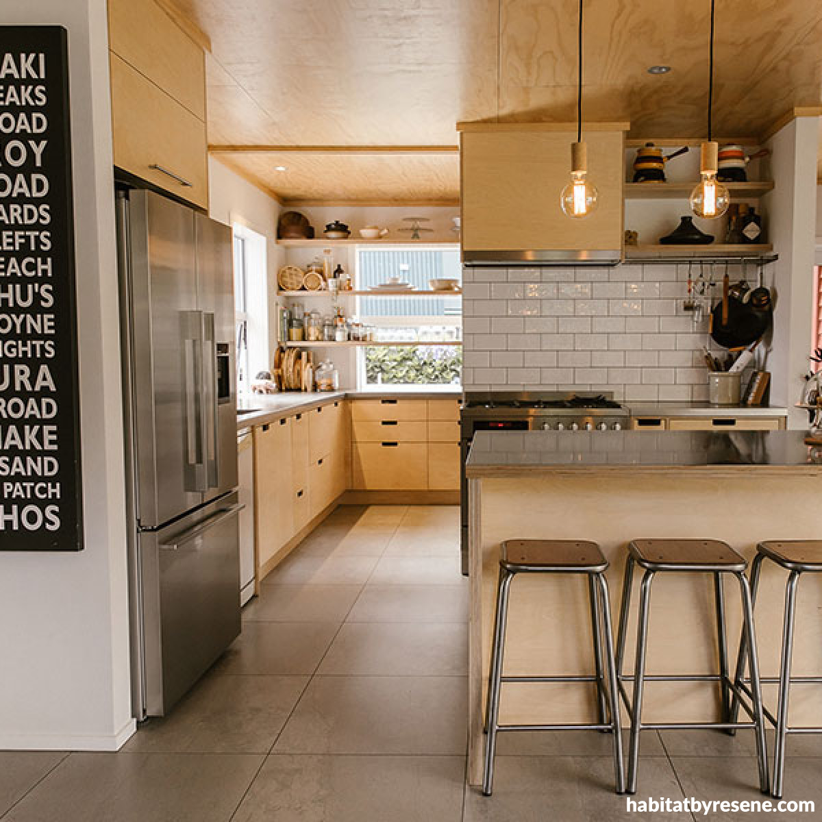 Easy-going interiors: How decorating a bach differs from everyday home ...