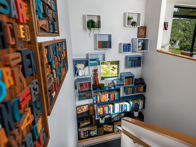 Michele’s DIY bookcase brings in a bevy of beautiful blues | Habitat by ...
