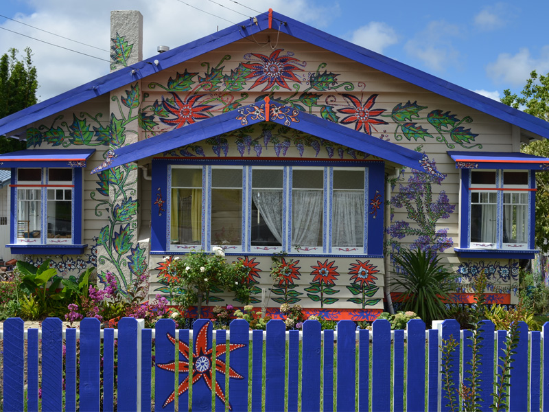 Brigid discovers her flower power | Habitat by Resene