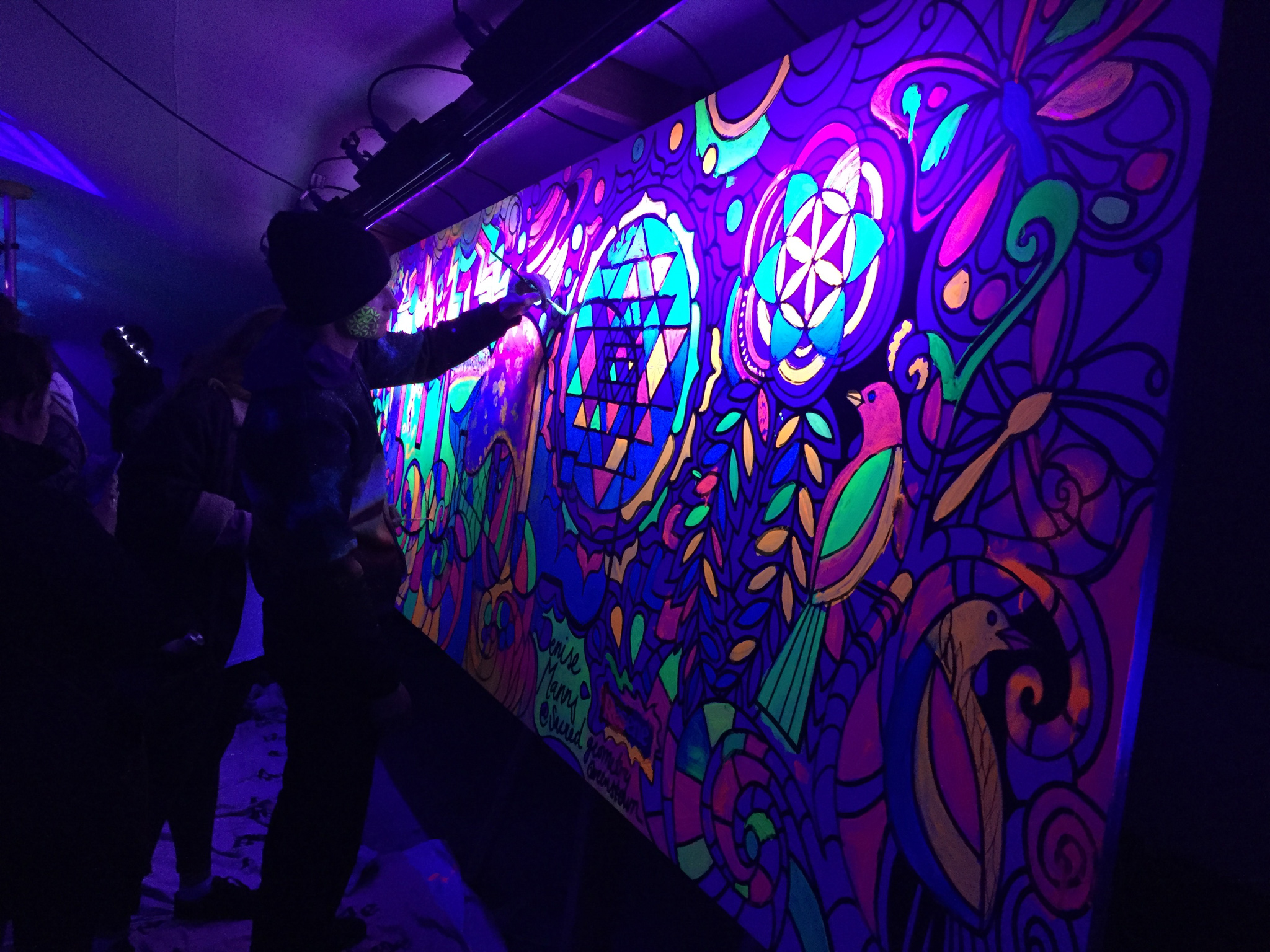 Denise sets the stage for an unforgettable fluoro mural | Habitat by Resene