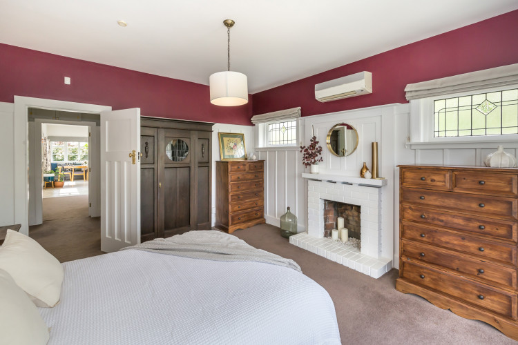 Laura and Jarred bring a colour boost to this beautiful Californian ...