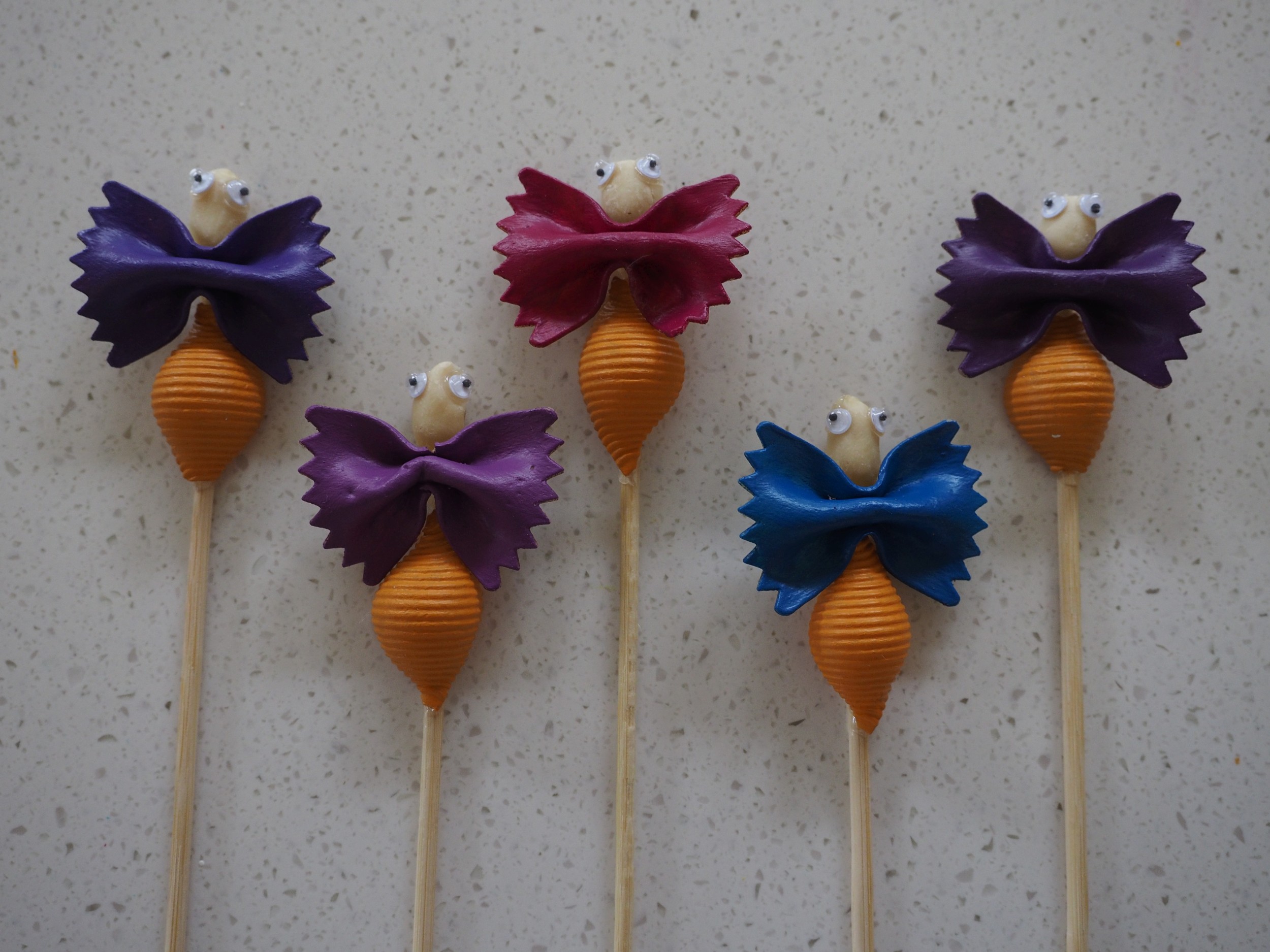 Light up your room with these DIY Glow bugs 2 ways | Habitat by Resene